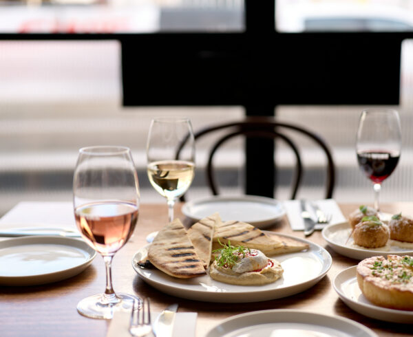 Eat & Drink at Eureka Hotel Geelong – Pub Classics & Happy Hour